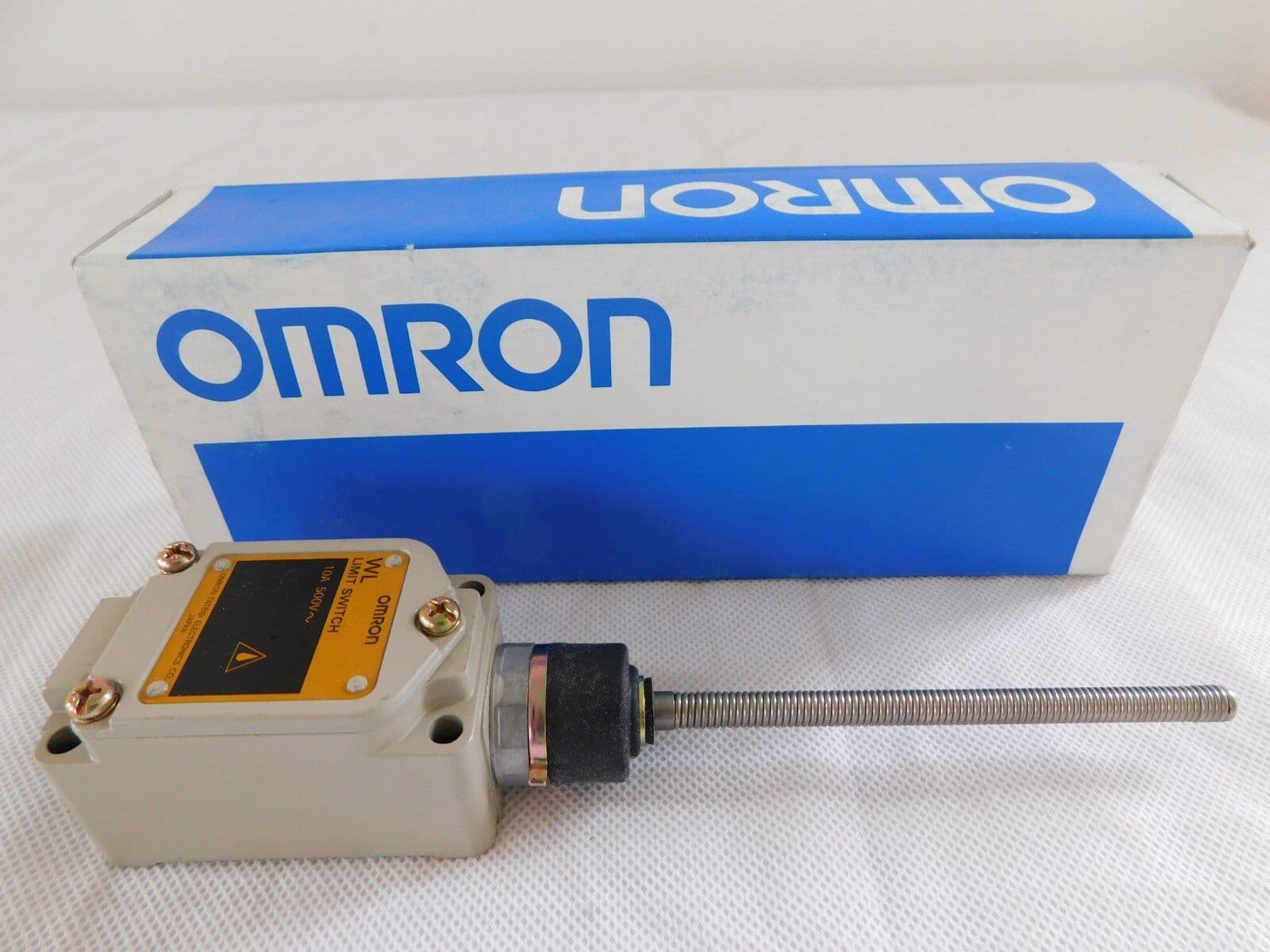 Genuine Omron Coil Spring Limit Switch Type WLNJ-G 10A 500V D5C