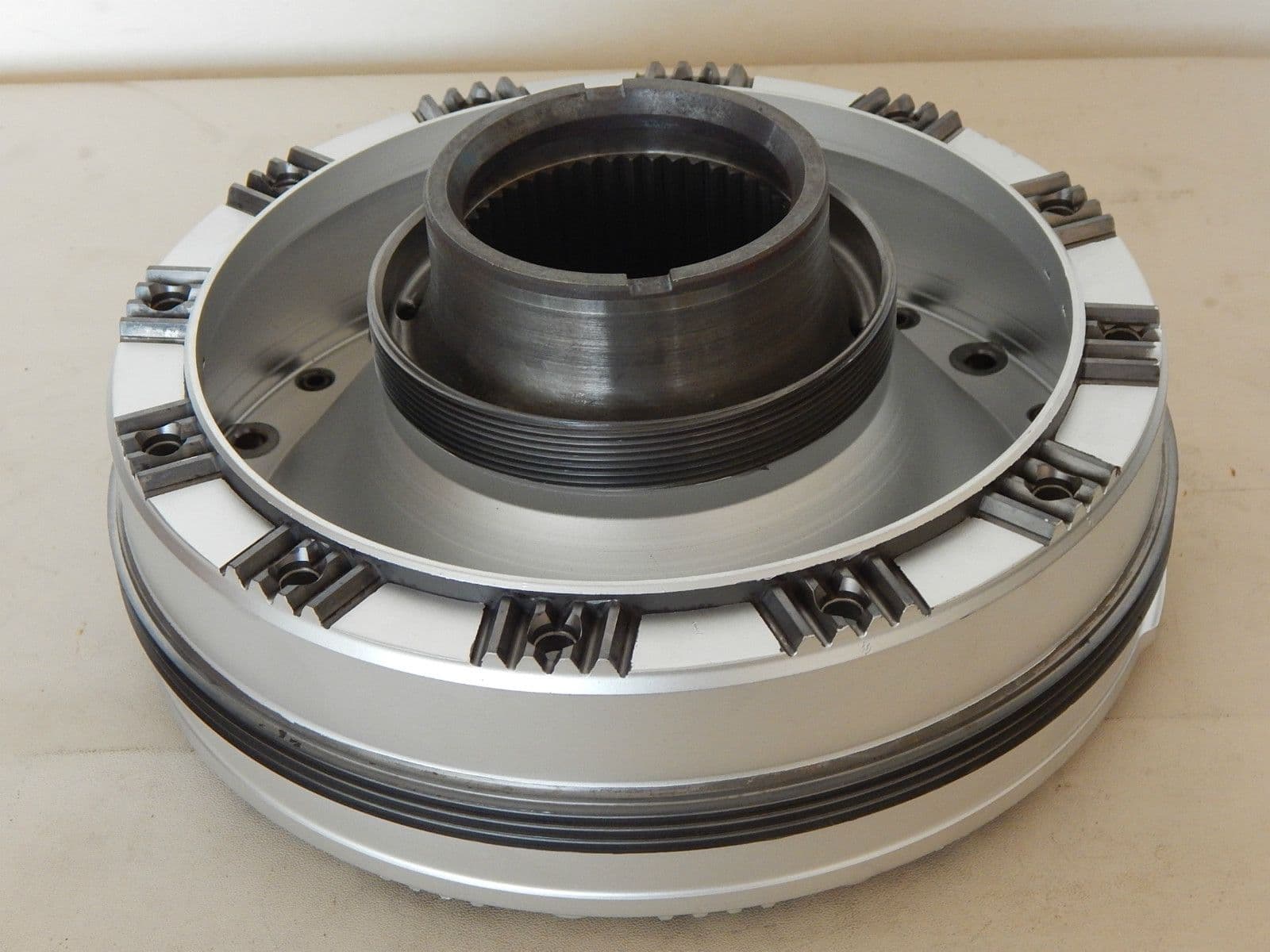 Harrier Aircraft Jet Engine Fan Blade Hub Part No B-909138 1R8B