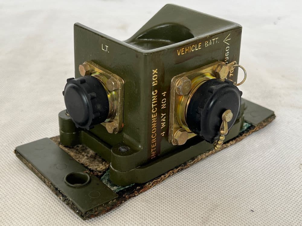 Larkspur Radio 4 Way Interconnecting Box New D6C