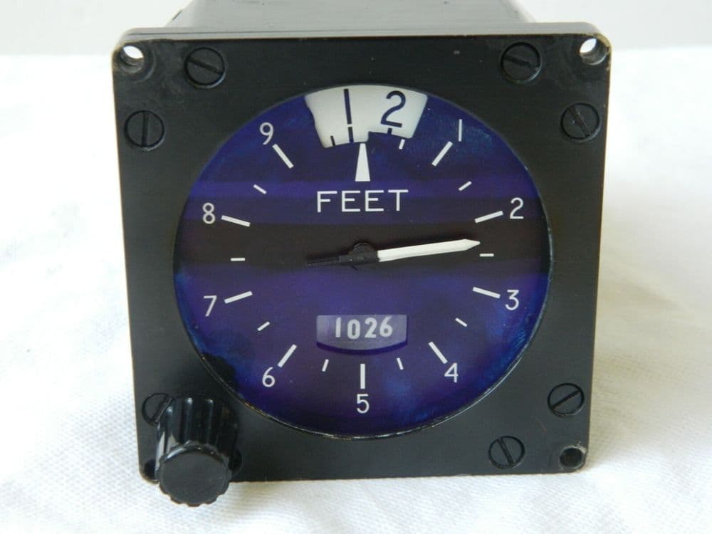 Lynx Helicopter Barometric Altimeter From Aircraft ZD249 1R7C