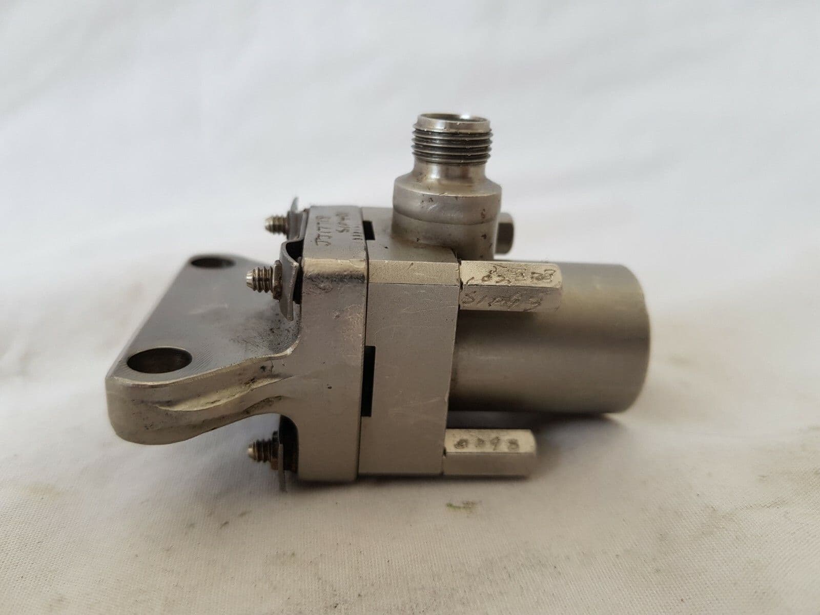 Meggitt Vibro-Meter Aircraft Accelerometer Unit Part No 144-902-000-06 ...