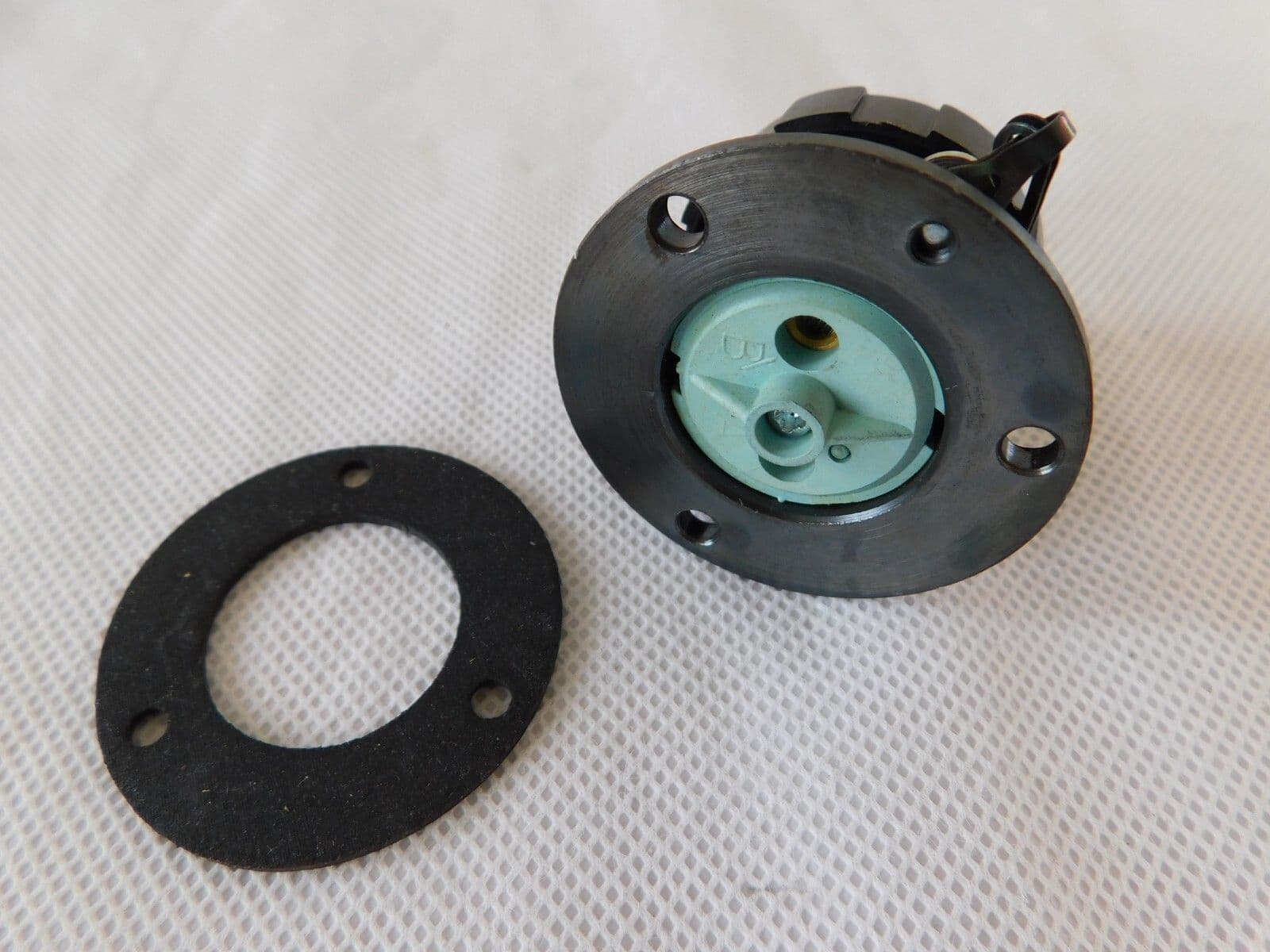 Niphan 2 Pole Fixed Socket 5A 250V 5A/2166/5A N662 D6B
