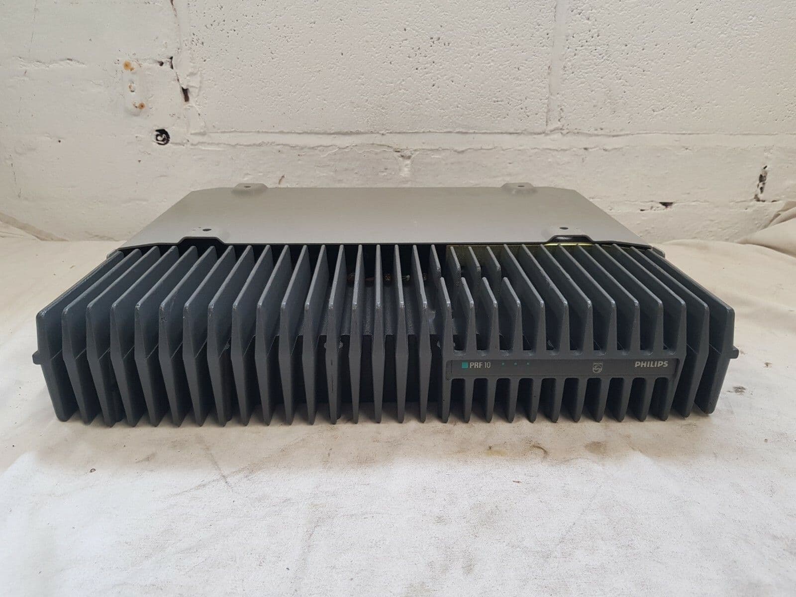 Philips Telecom PRF10 UHF Radio Base Station GR6B