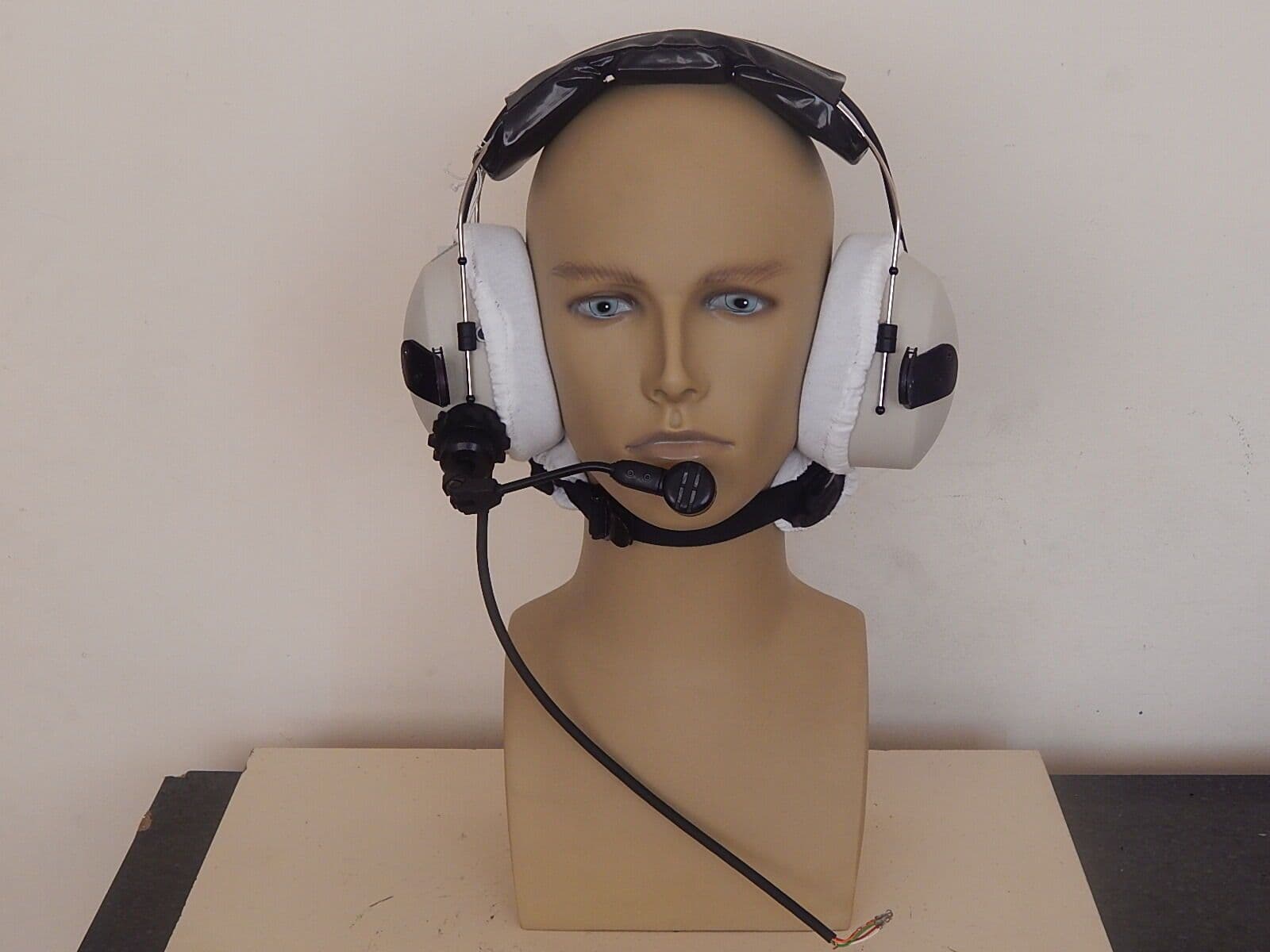 Racal Atlantic Medium/High Noise Headset With Microphone Part No RA155/2000