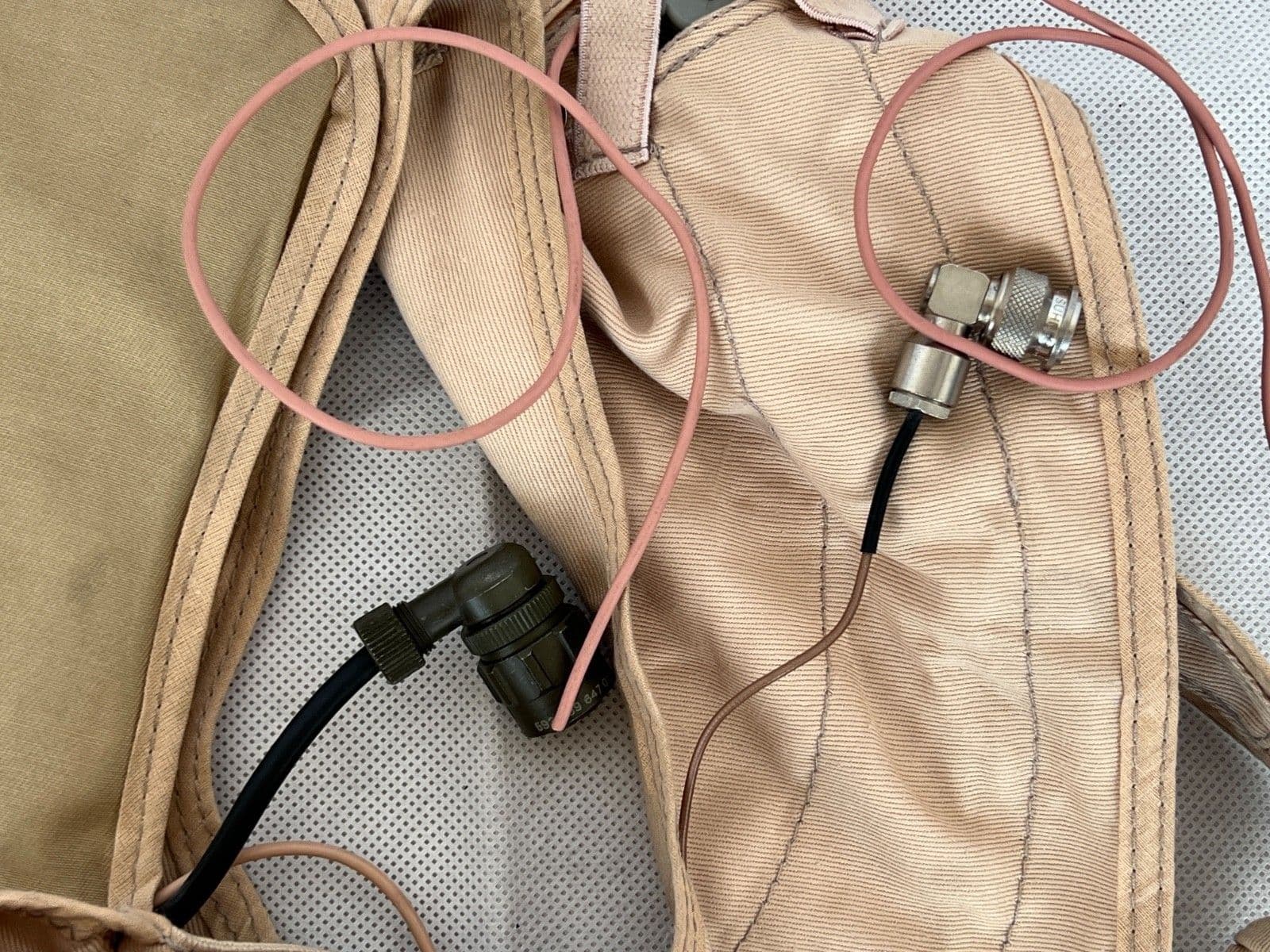 Racal Cougar PRM4515 Covert Radio Harness 1R8C