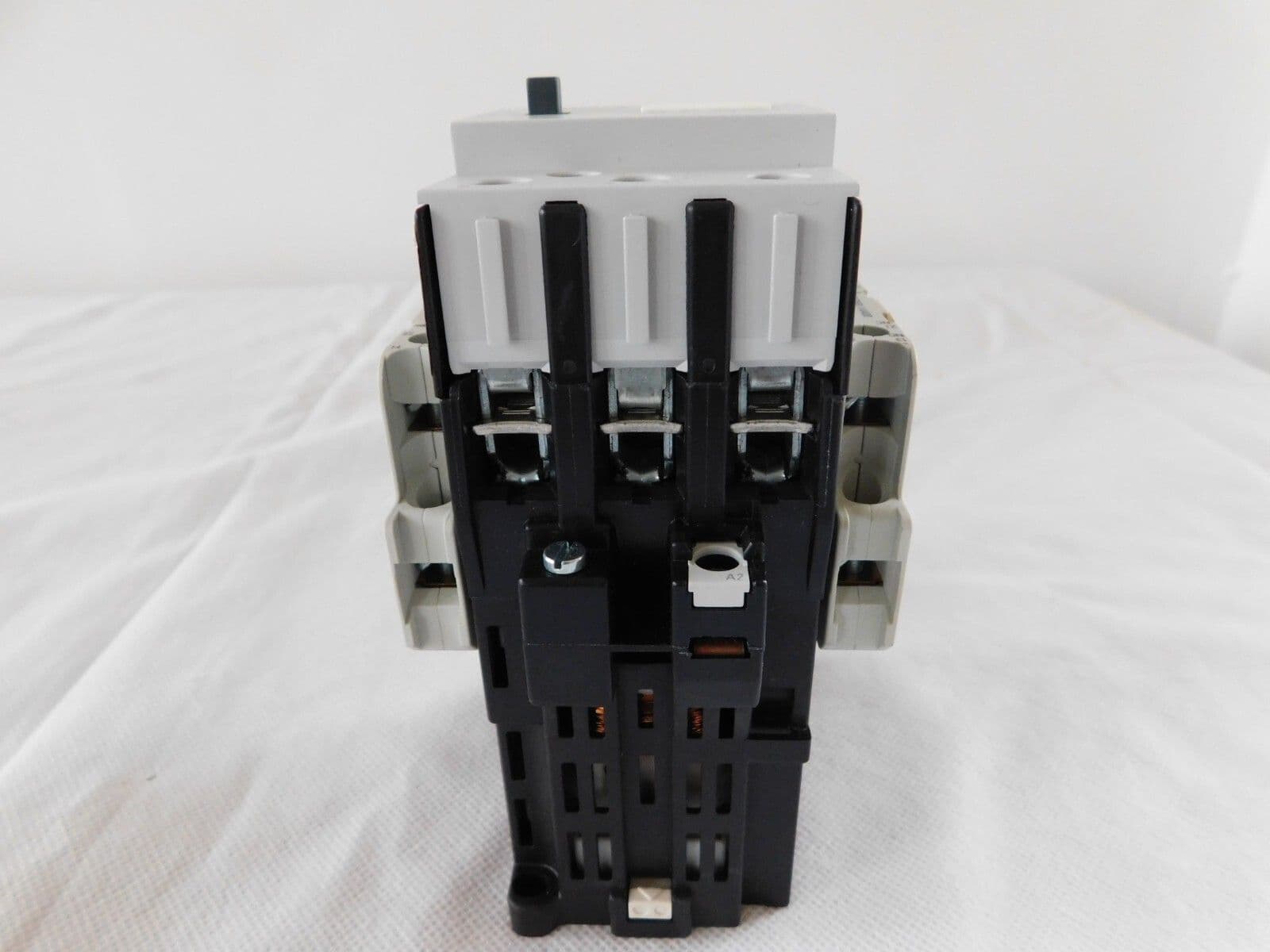 Siemens 3TF4422-0B 3 Phase Motor Starter Contactor 15kW 24VDC Coil D5B