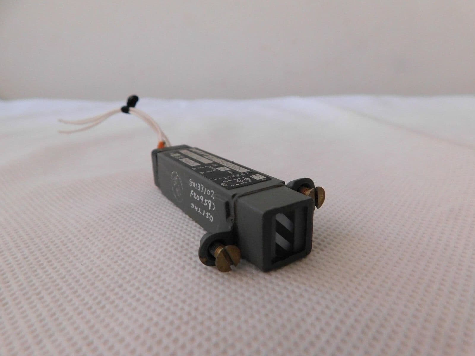 Tornado Aircraft Cockpit Magnetic Indicator 2 Position 1R8C