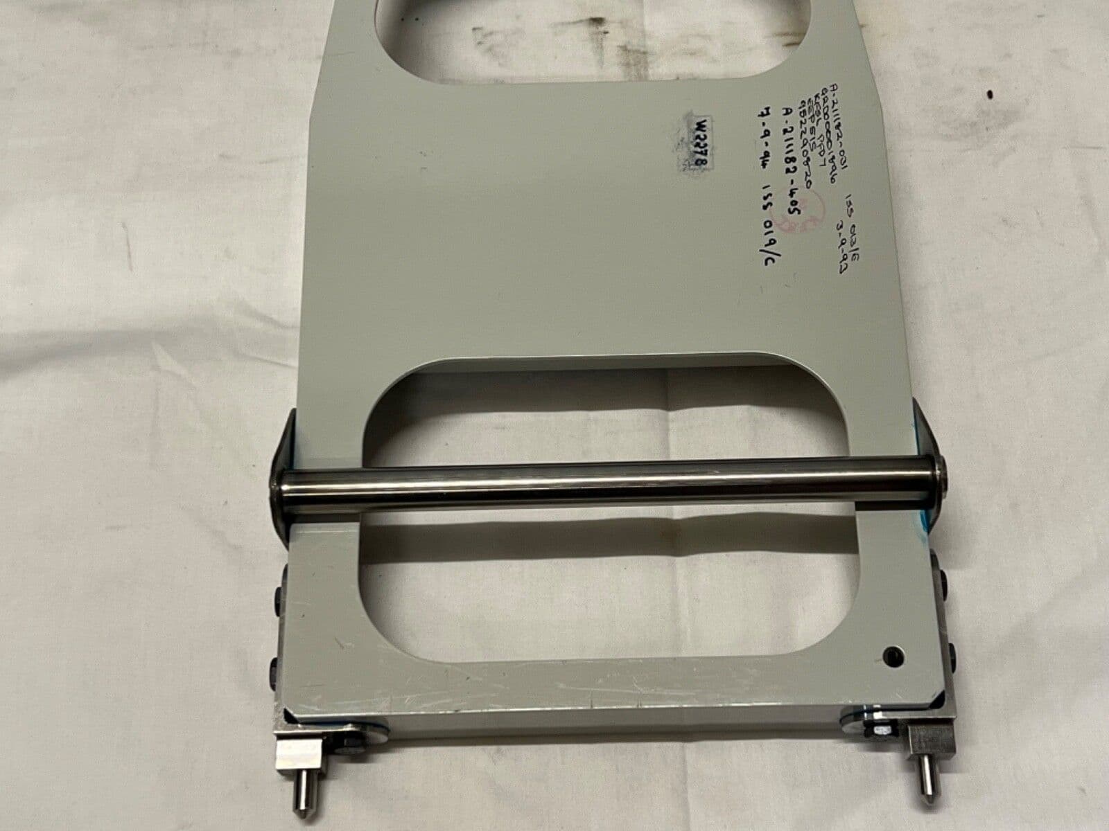 Tornado Aircraft Mounting Tray With Pip Pin A211182-405 GR401D