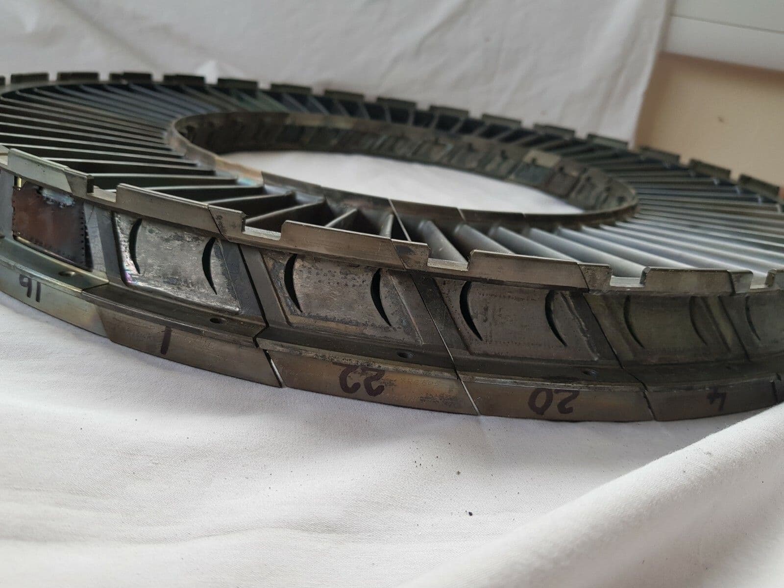 Tornado Aircraft RB199 Jet Engine Turbine Vane Assembly 56cm Diameter ...