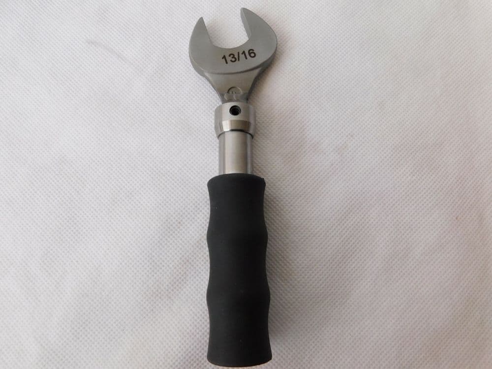 Torqueleader 13/16 Torque Spanner Model TBN10 Set At 2N m 1R7B
