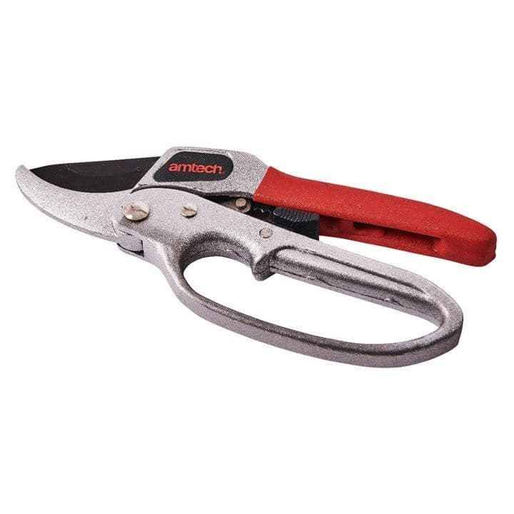 Deluxe ratchet pruner by Amtech Tools U0475
