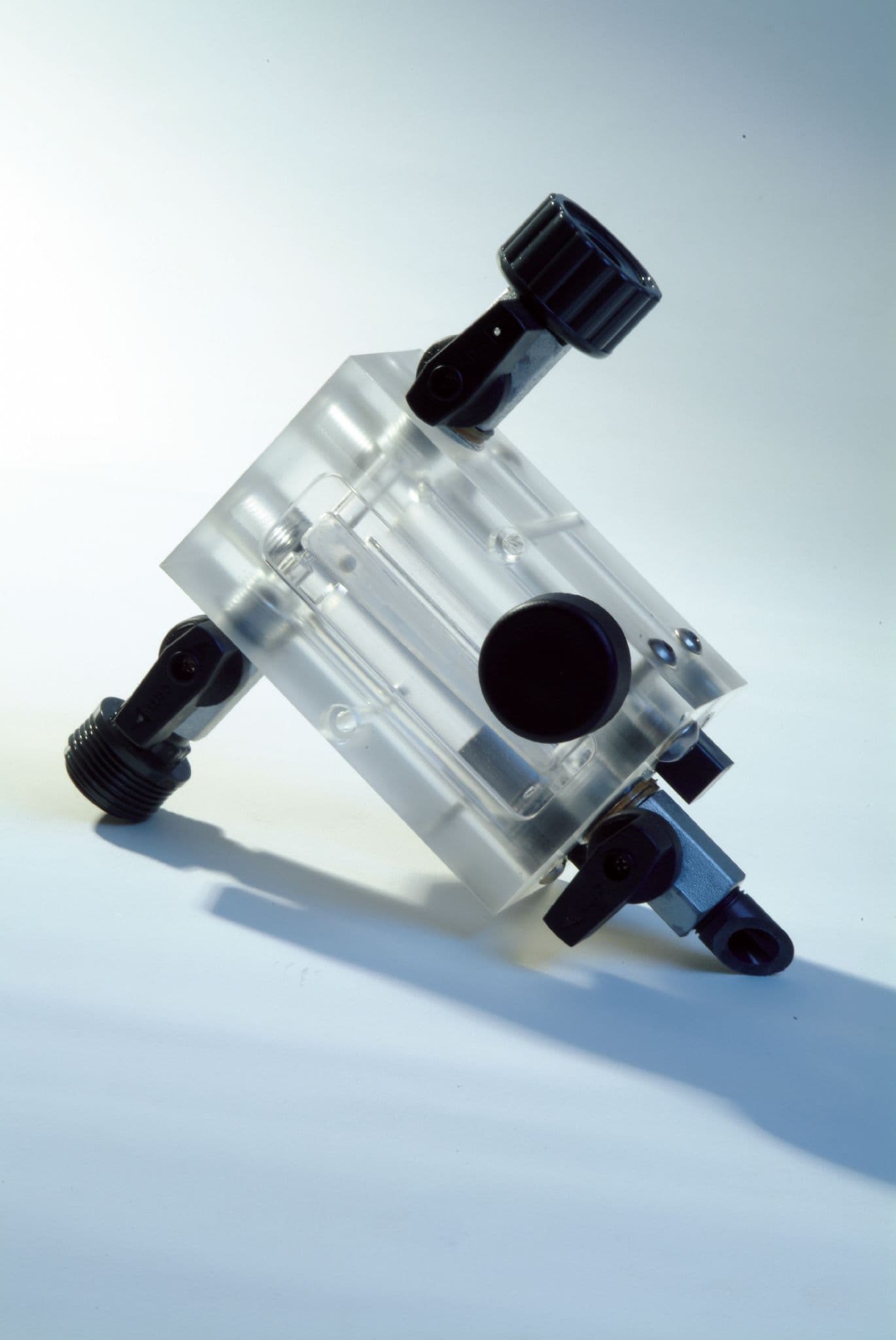 Input / Output Flow Valve Flowcells