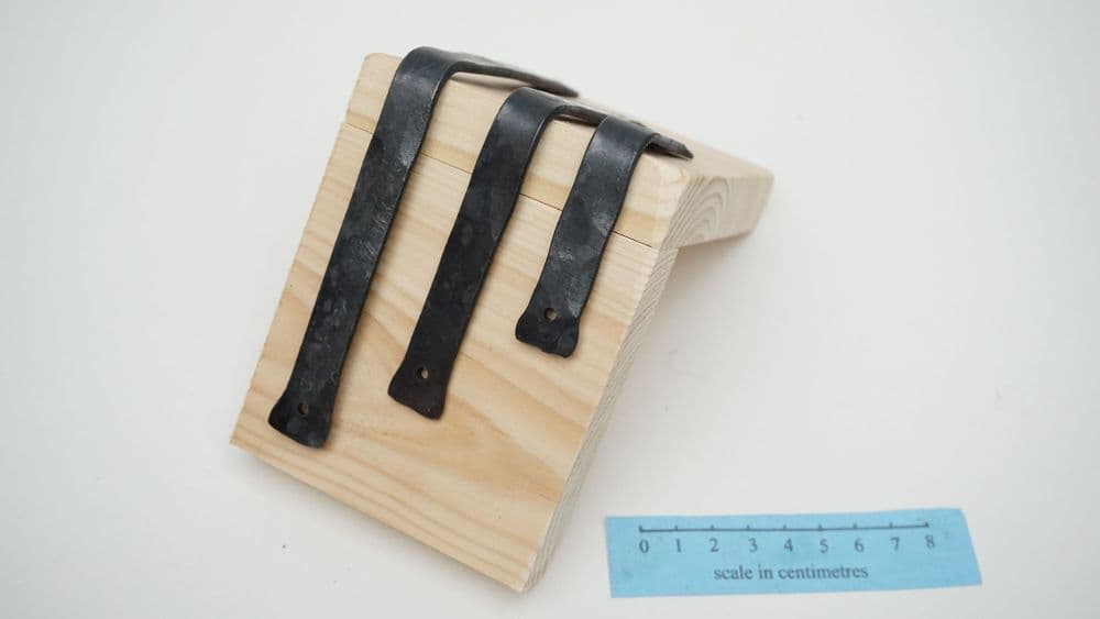 Anglo-Saxon forged steel spatulate box corner brackets choice of size ...