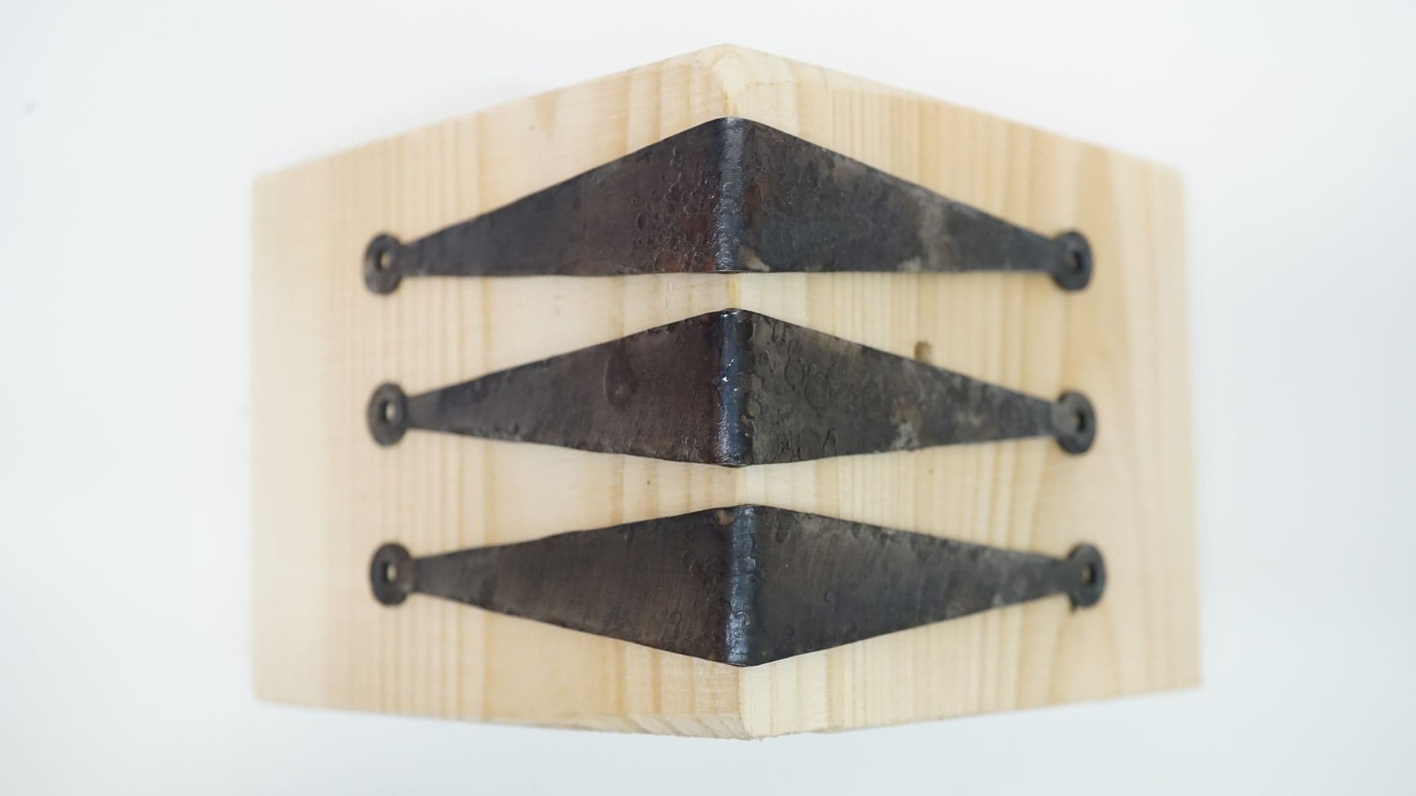 Anglo-Saxon Kingston Down box corner bracket 80mm with nails and ...