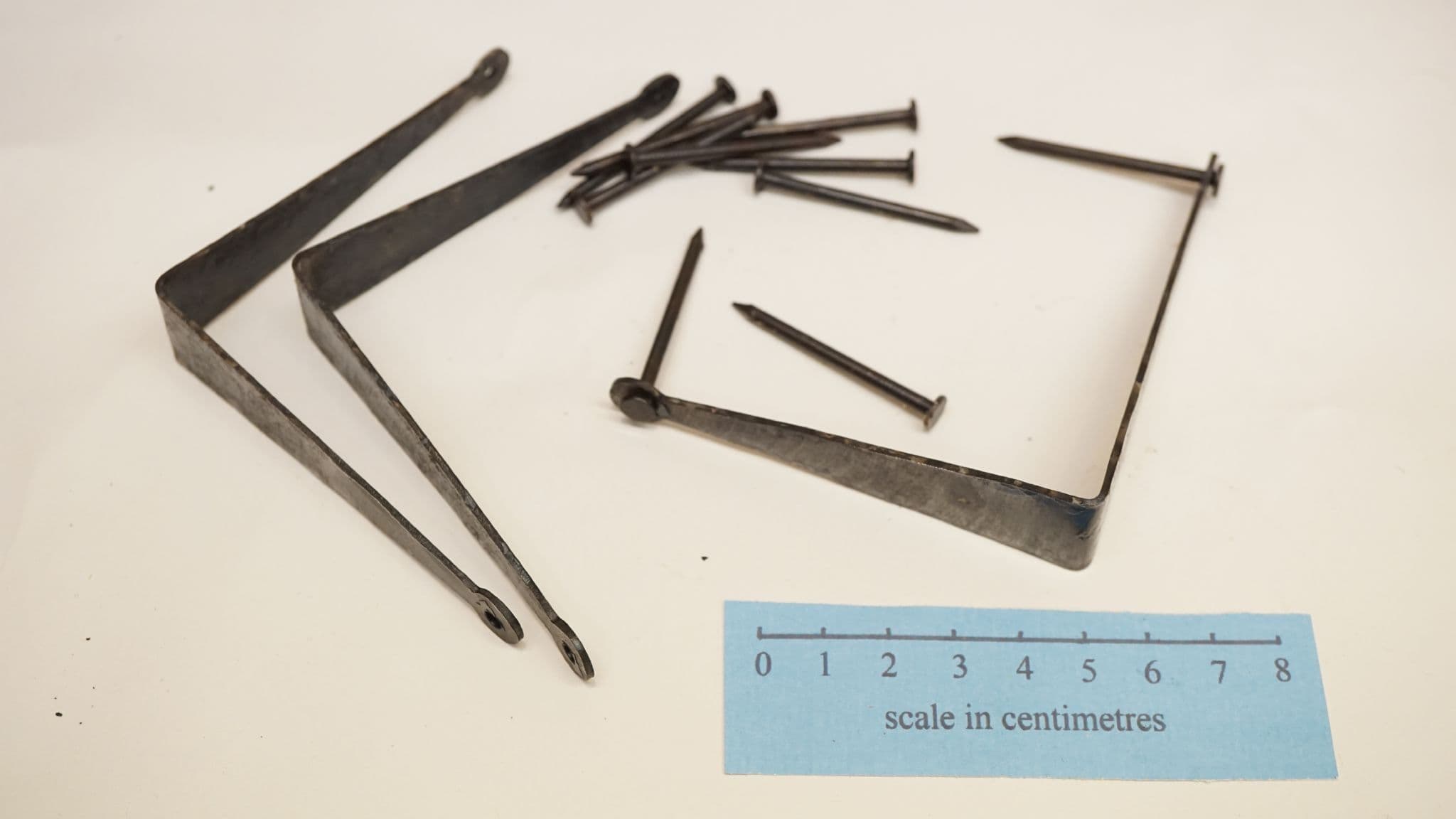 Anglo-Saxon Kingston Down box corner bracket 80mm with nails and ...