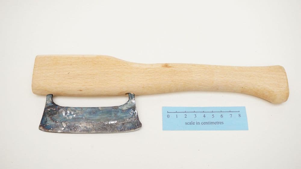 medieval and later 4" hakukirves with double tang handle fodder cutter