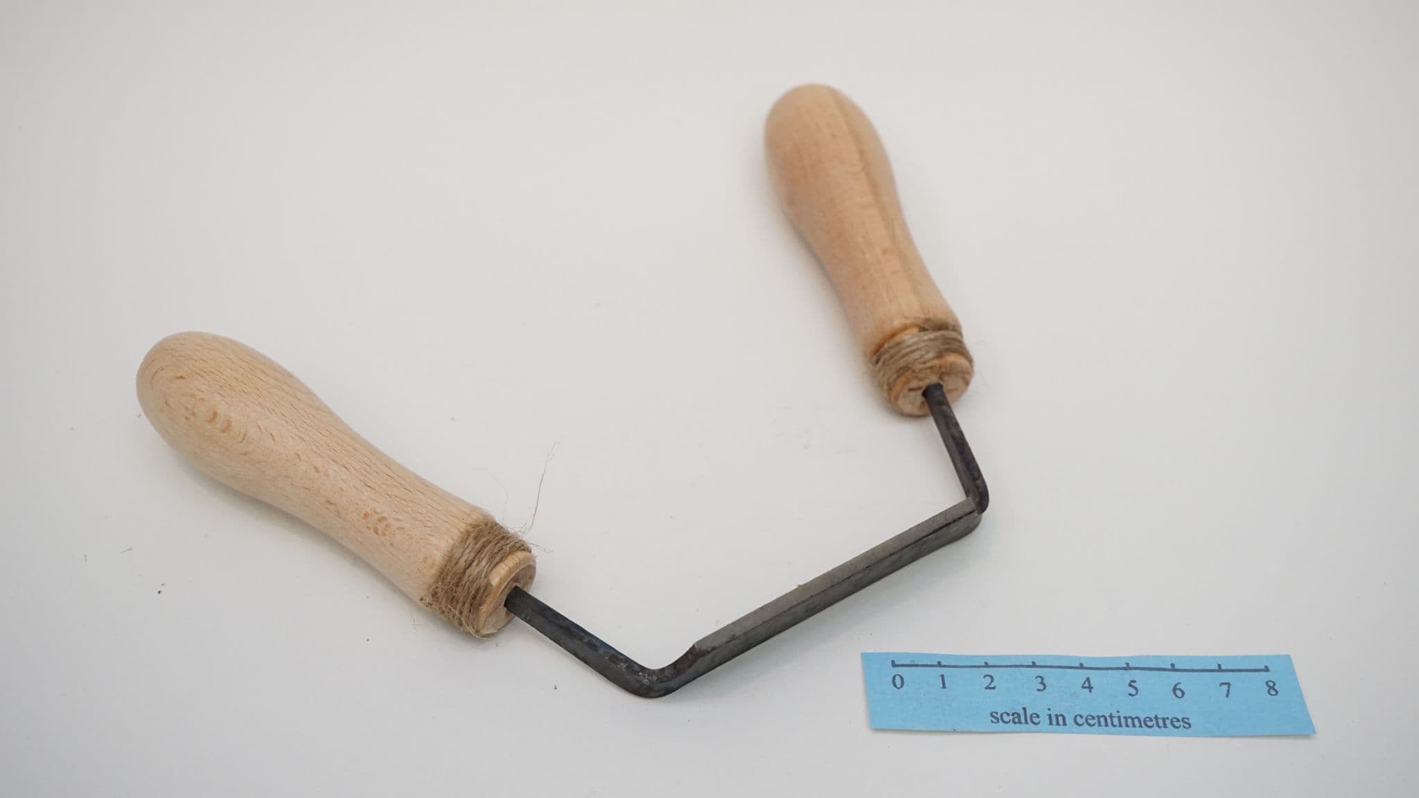 medieval woodworkers 4" scraper with beech wood handles