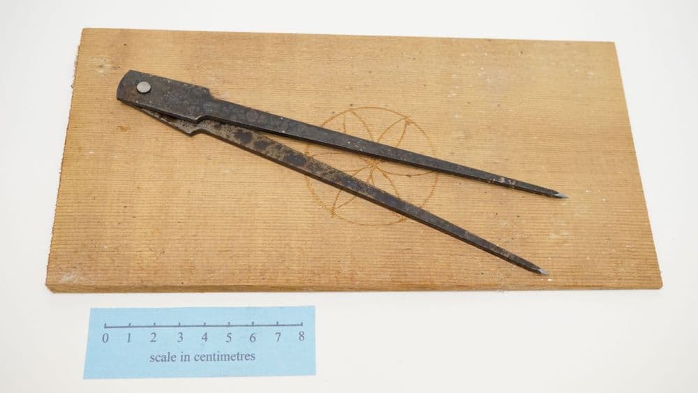 Roman and medieval 8" straight dividers