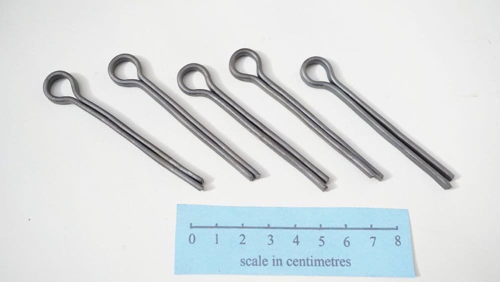 roman and medieval split pin 6cm