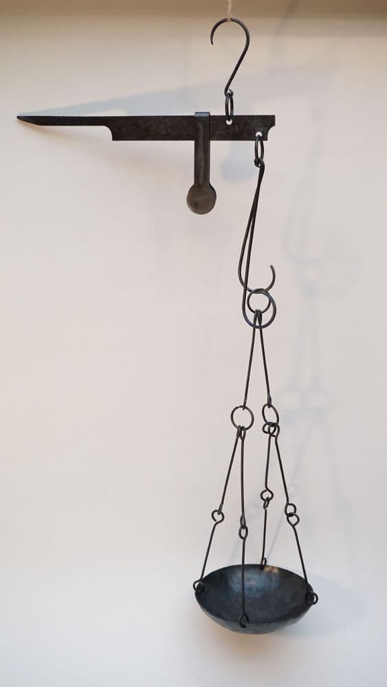 roman steelyard and palazzo massimo scale pan