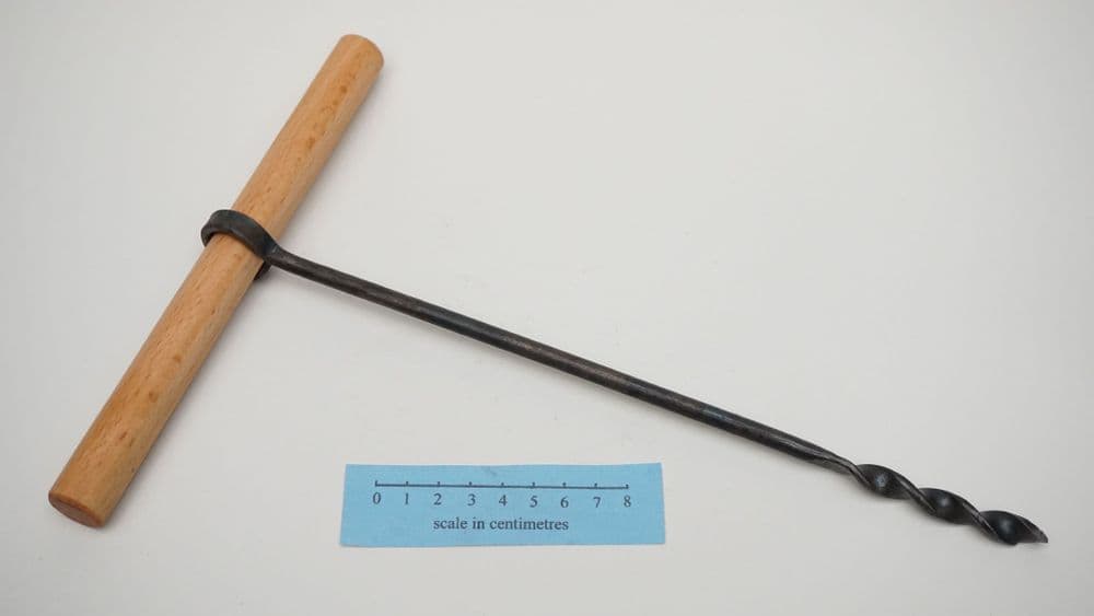 Viking Hedeby Haithabu and Medieval 10mm twist auger and cross bar