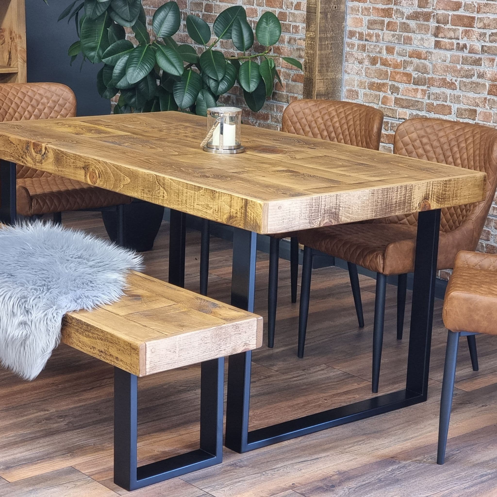 Boston Dining Table SQUARE FRAME LEGS