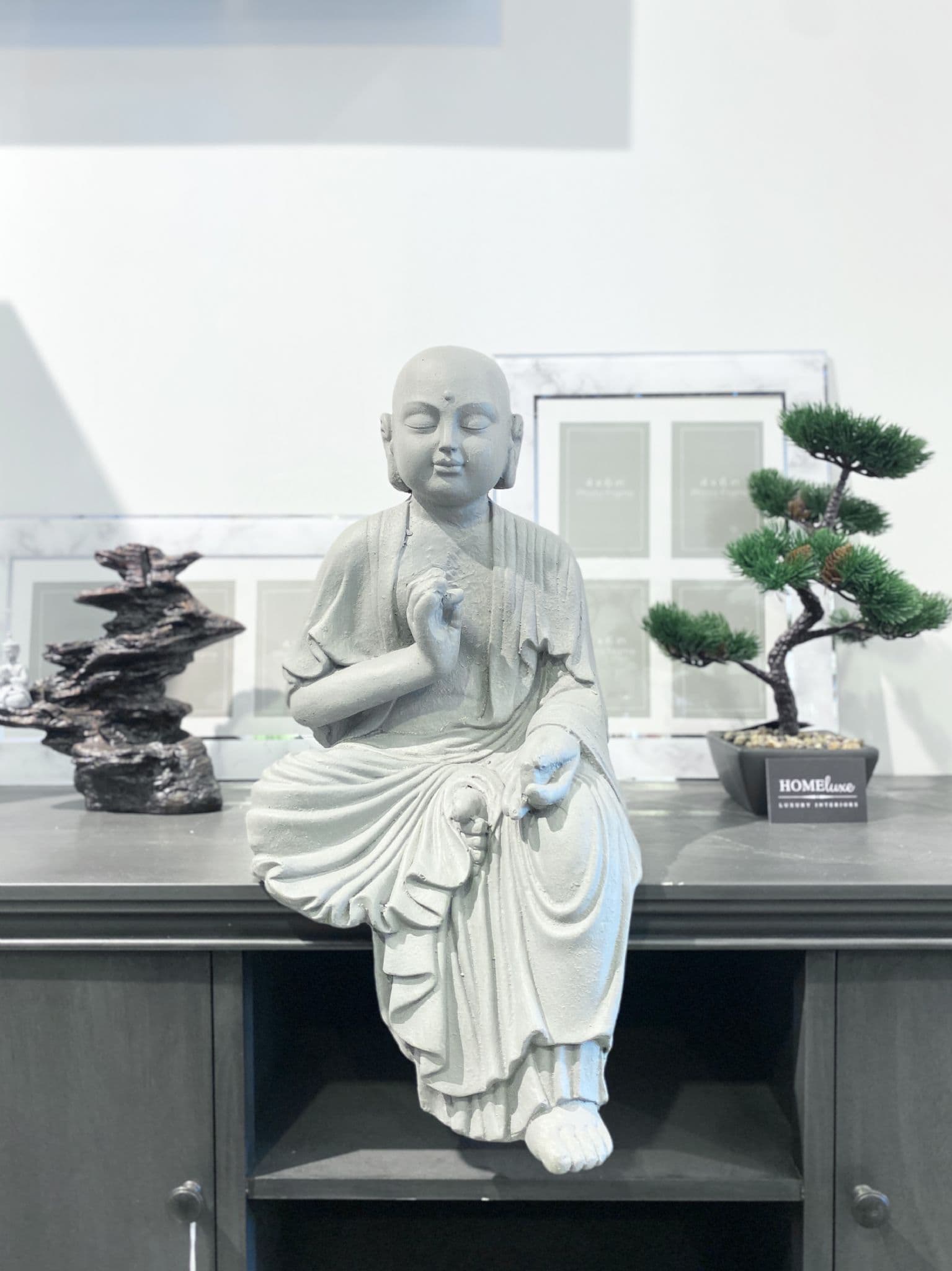 54X29Cm Monk Ladder Shelf Statue