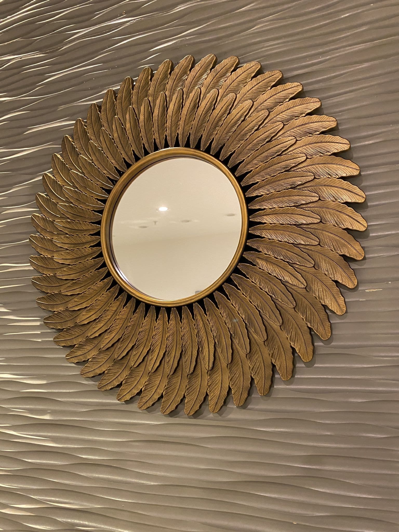 61Cm Feather Style Gold Round Mirror