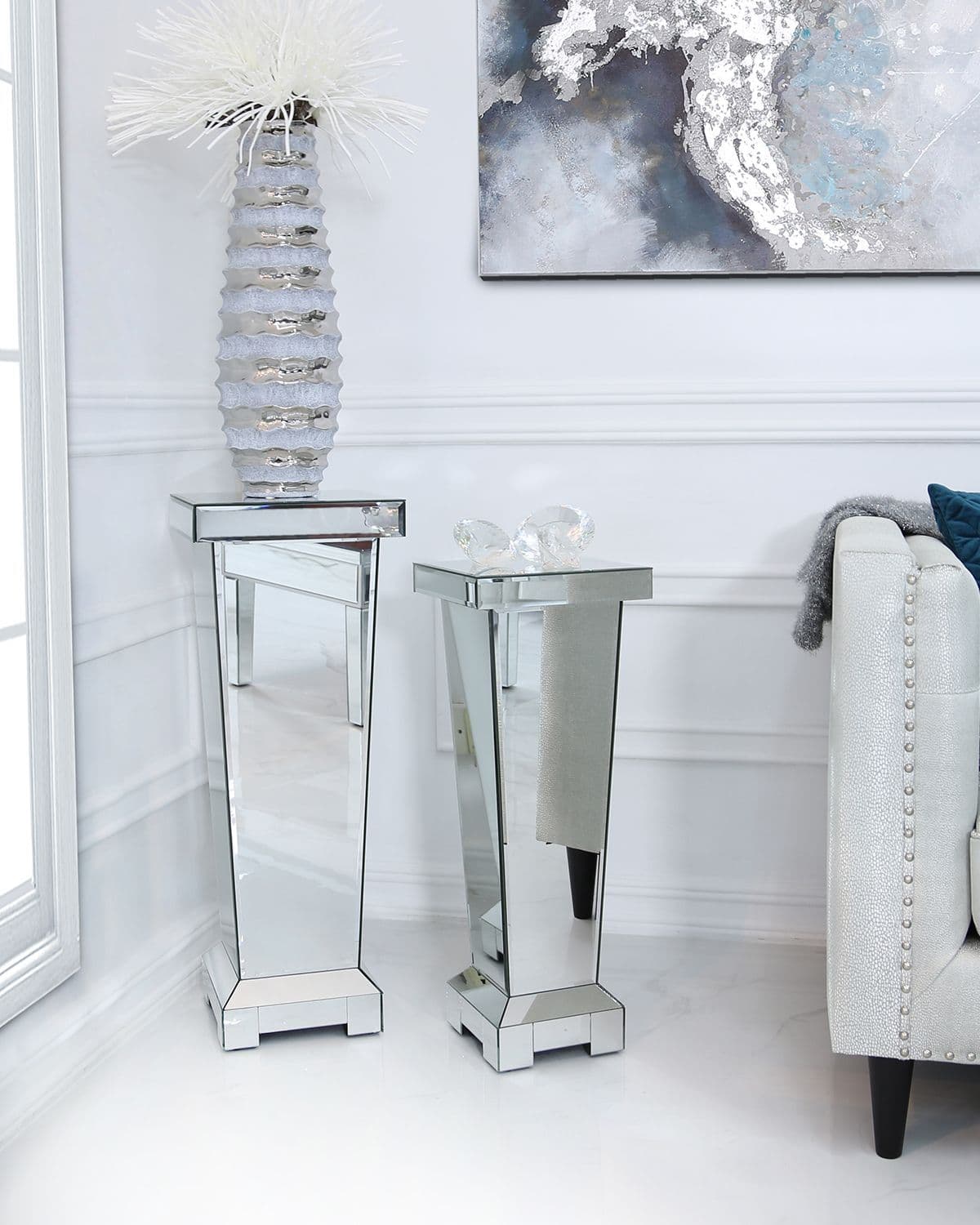 Classic Mirror Medium Pillar