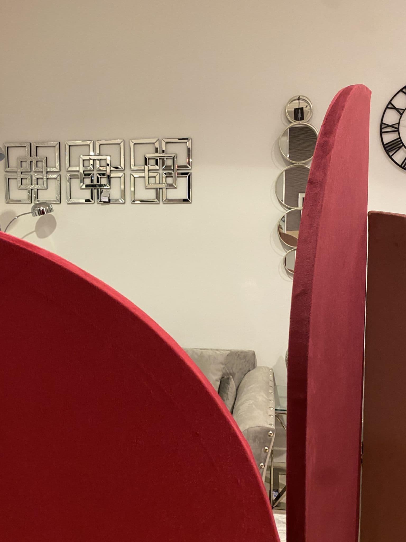 Luxe Red Room Triple Screen