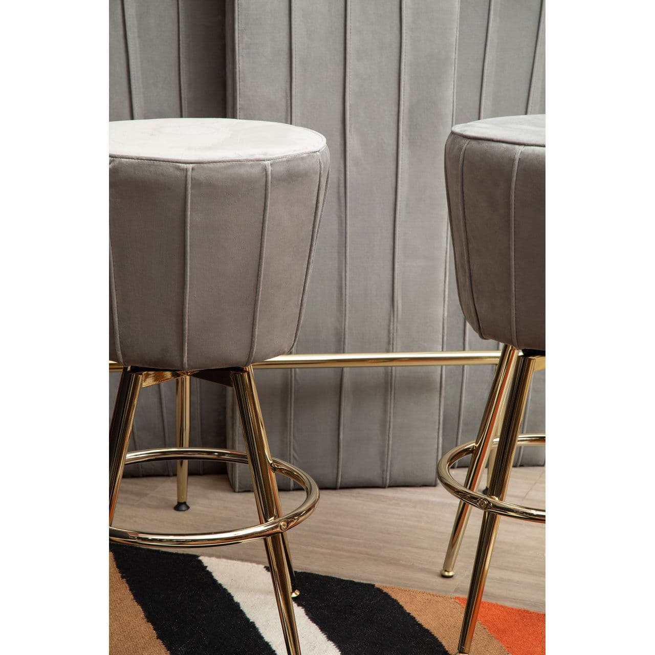 Seville Bar And Grey Velvet Stools Set