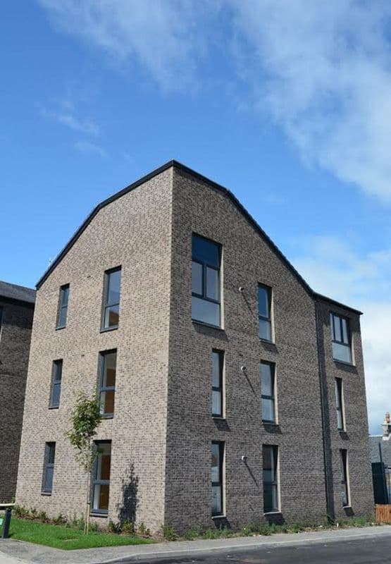 BBC Fort Grey Black Brick