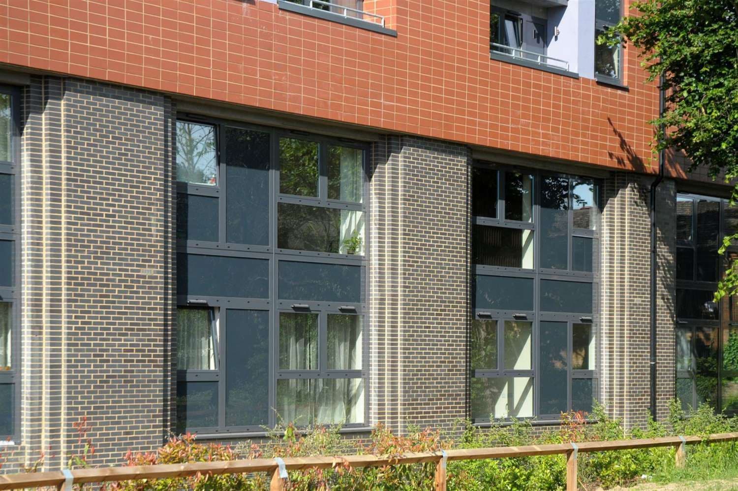 Ibstock Atlas Smooth Blue Brick A2249A Slip