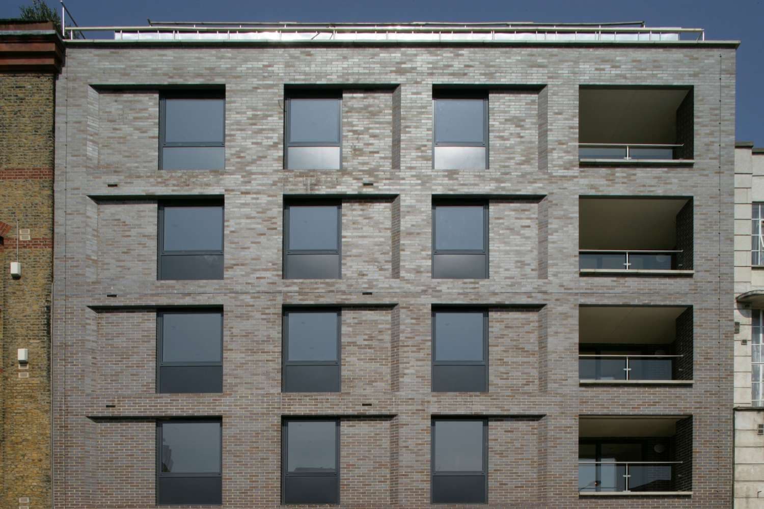 Ibstock Staffordshire Blue Brindle Smooth Brick A2220A Slip