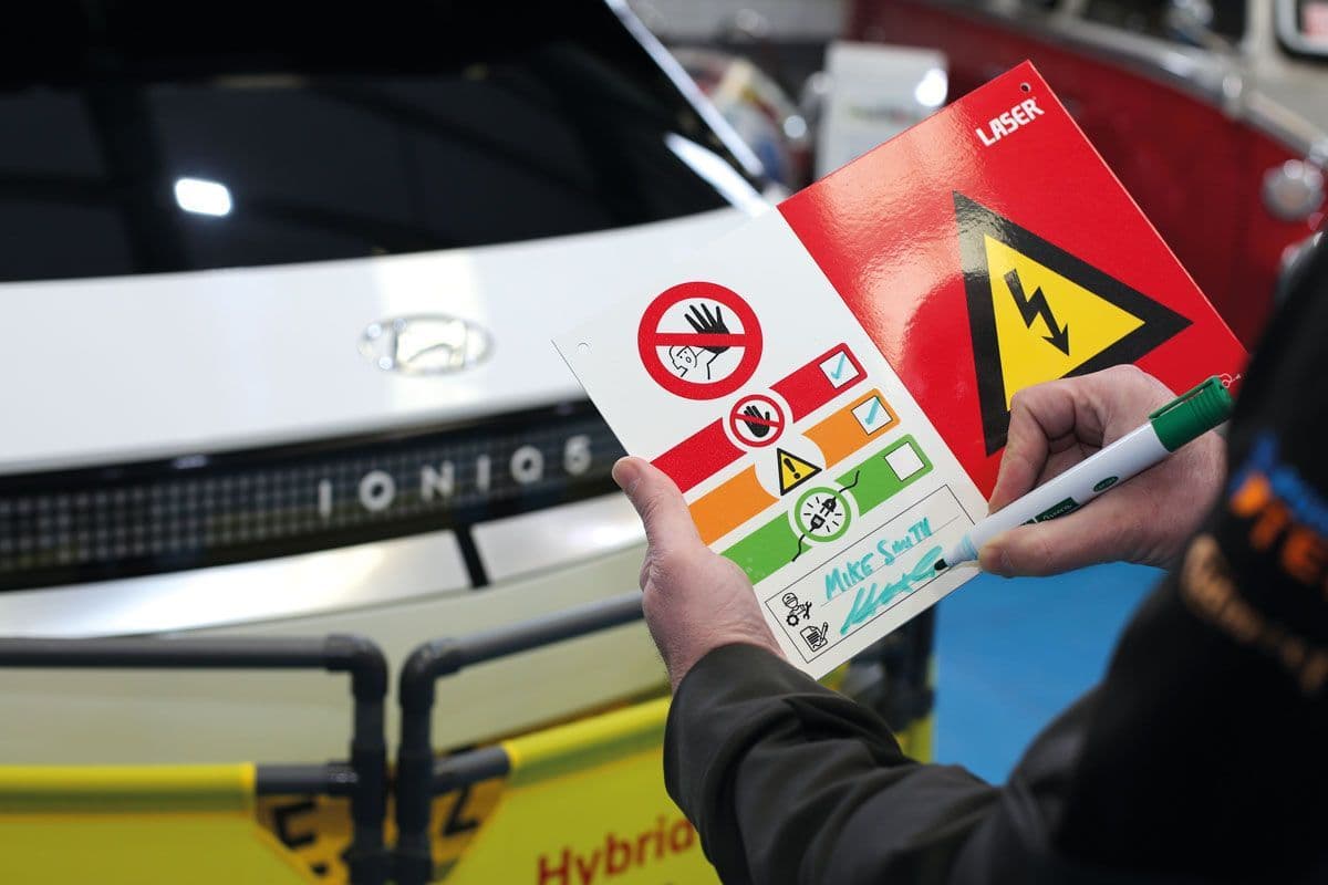 Laser 8462 Hybrid /EV Warning Signs 3pc