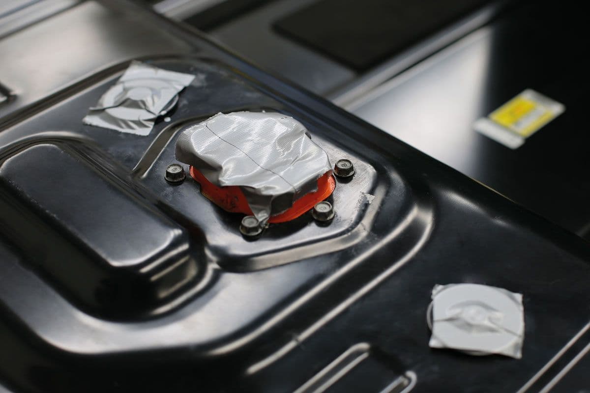 Laser 8467 EV Battery Integrity Pressure Test Kit