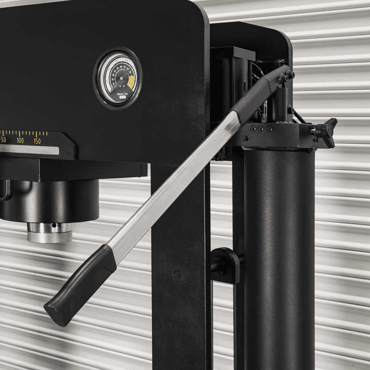 Sealey PPF100S Viking Air/Hydraulic Press 100 Tonne Floor Type with ...