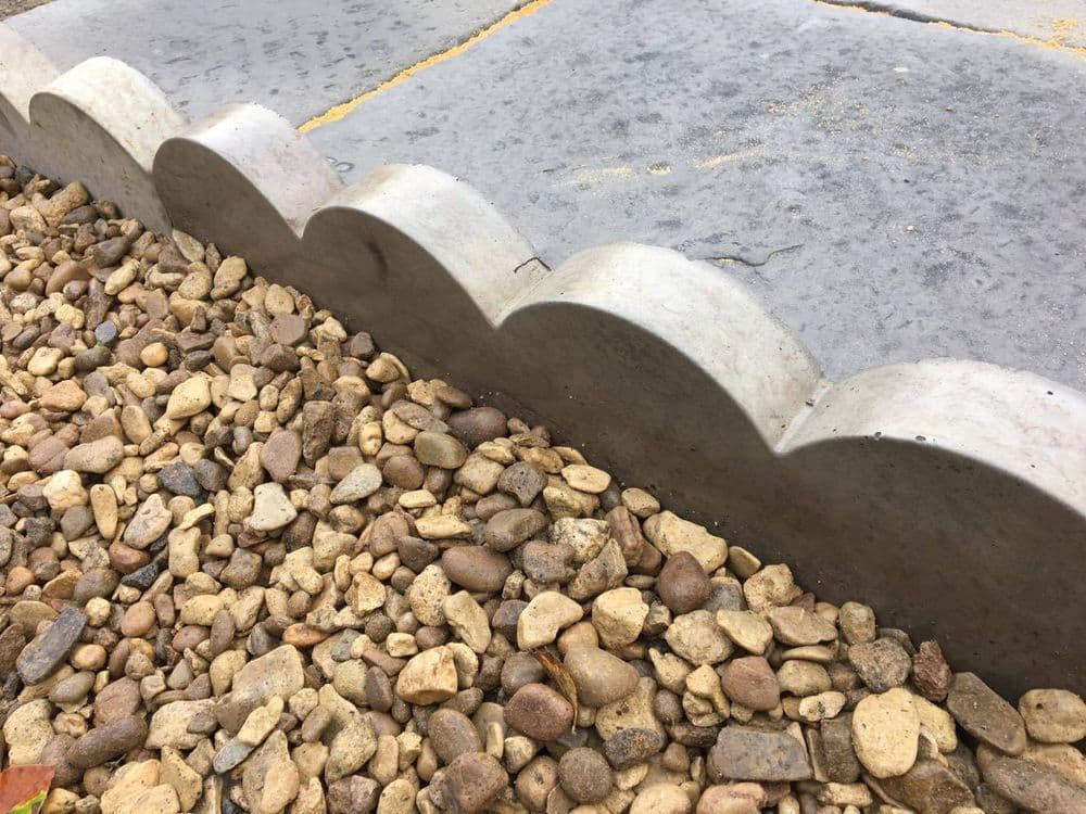 Scalloped Edging 600mm x 150mm x 50mm Grey