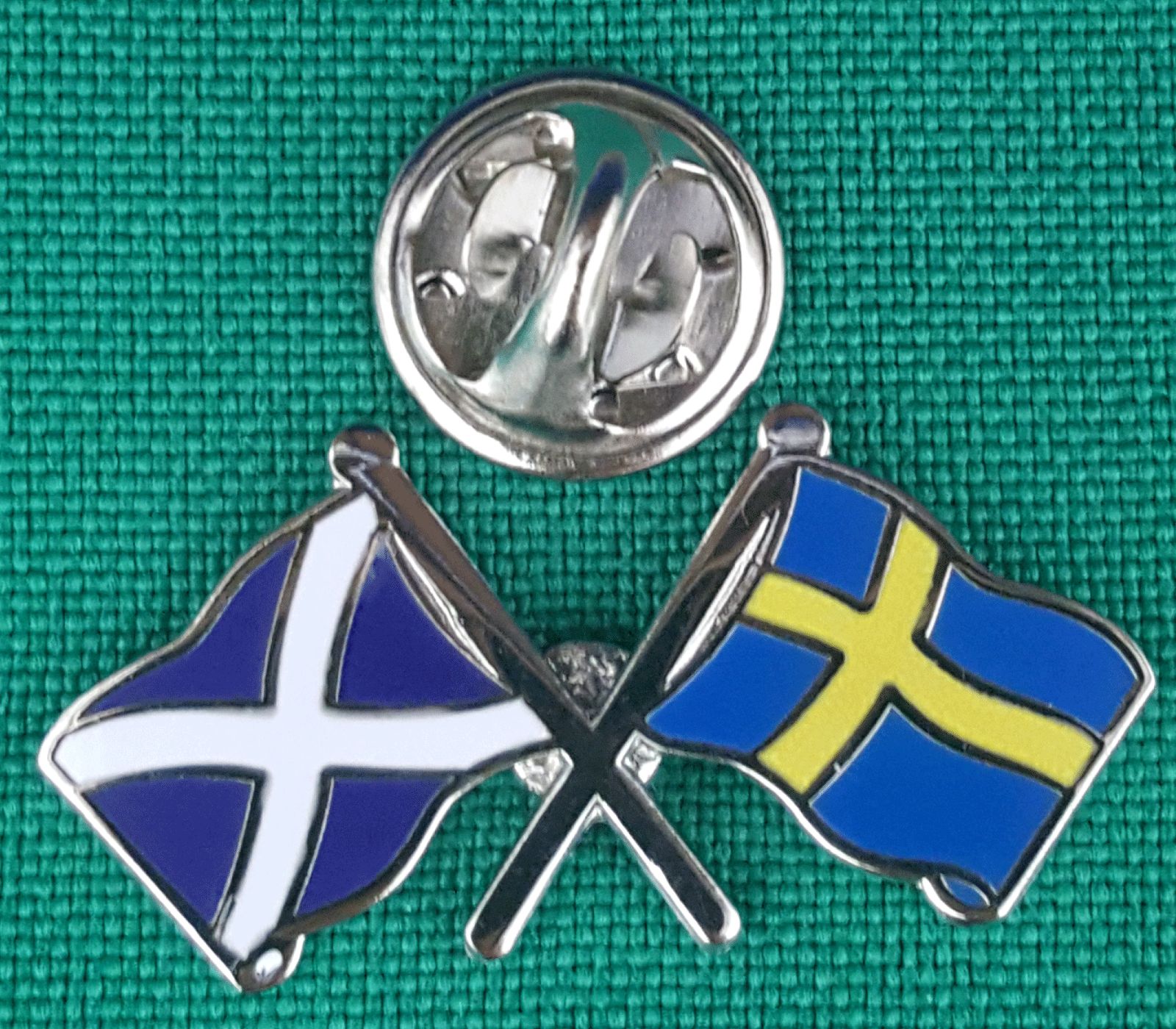 Scotland & Sweden Pin Badge | flagly.co.uk | We Sell Flags