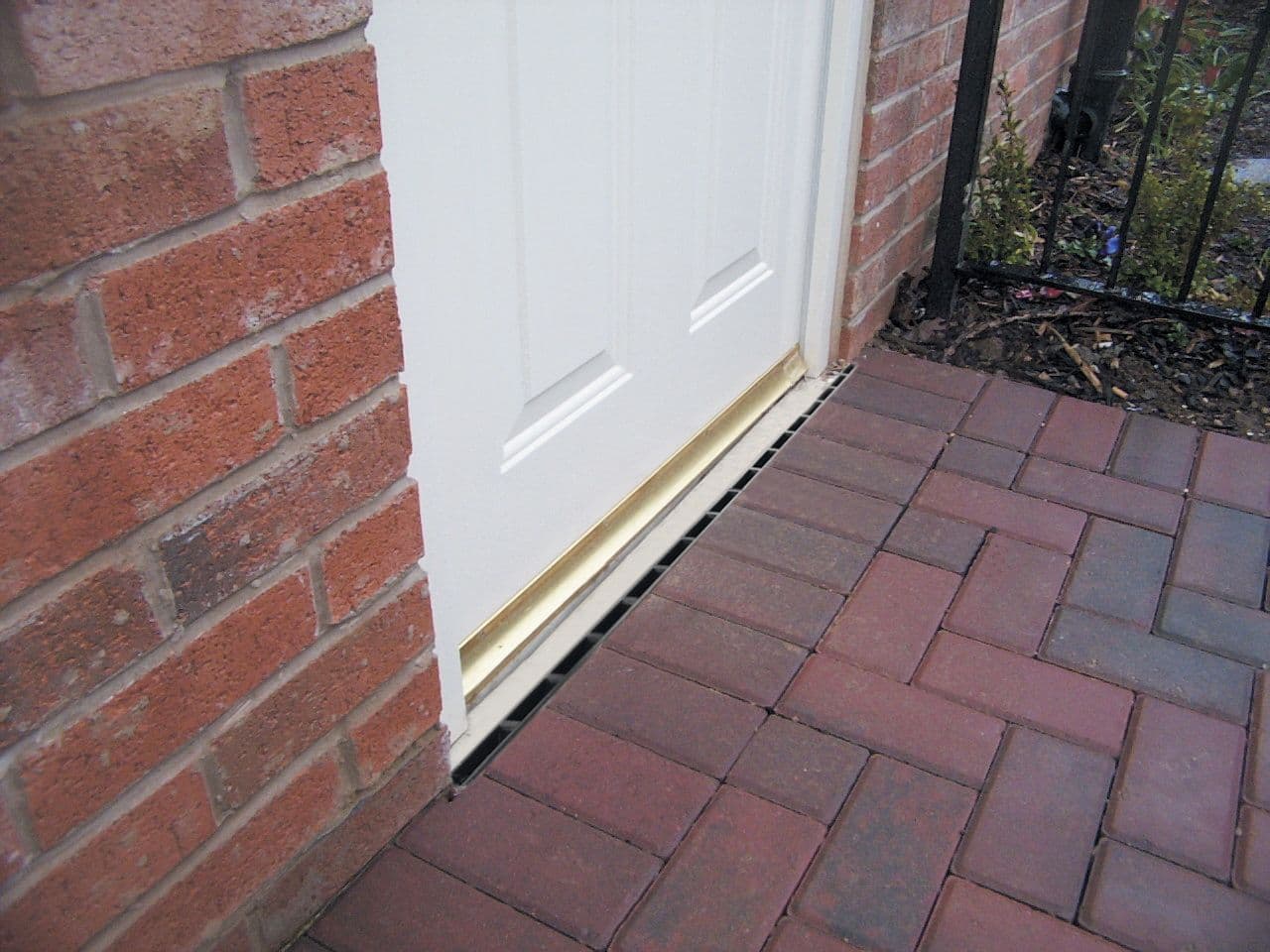 Aco Hexdrain Brickslot Black Channel 1000mm A15