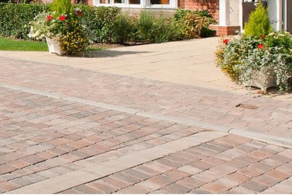 Alpha Trio 50mm Block Paving Brindle 10 82M2 Mixed Size Pack