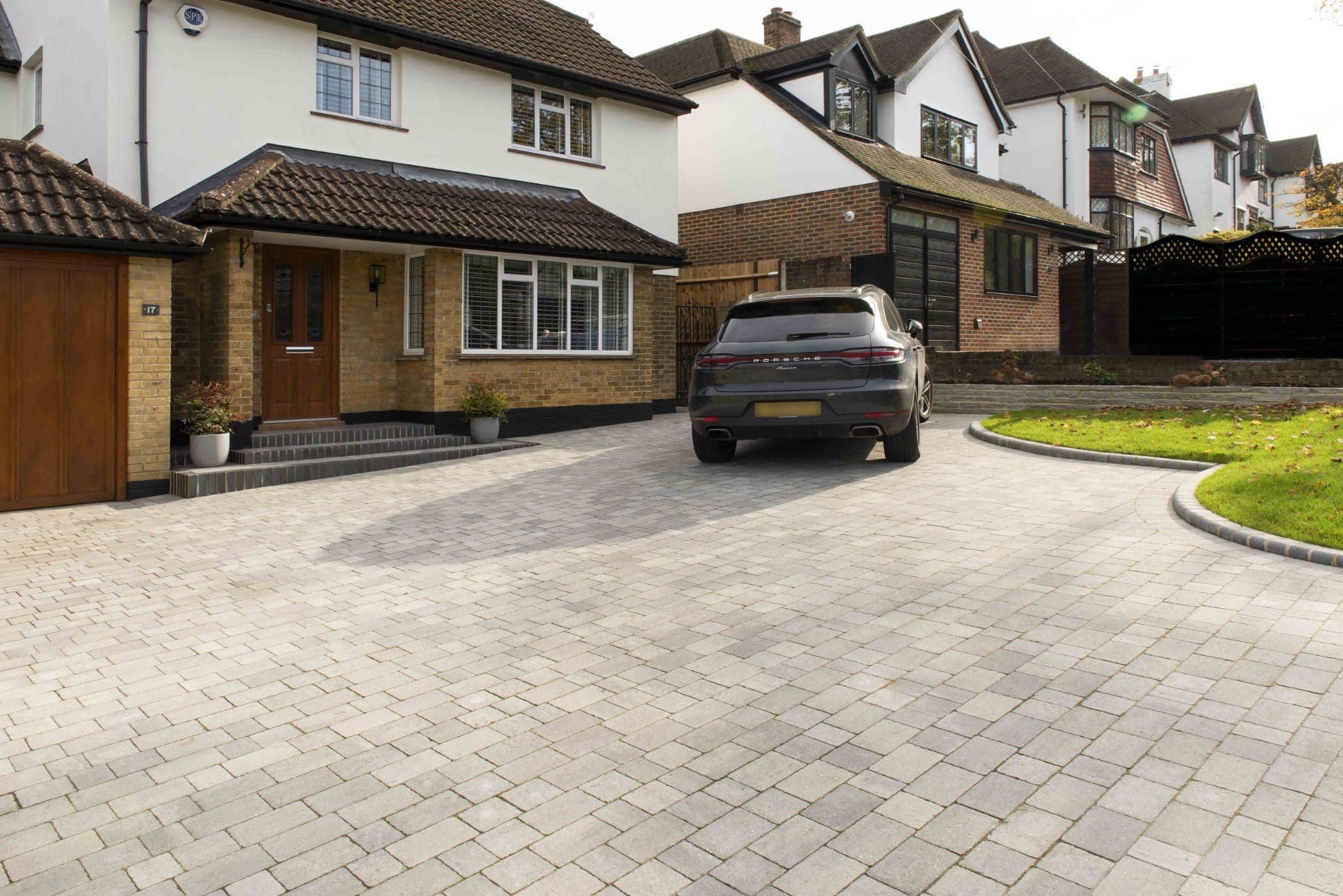 Alpha Trio 50mm Block Paving Silver Haze 10 82M2 Mixed Size Pack