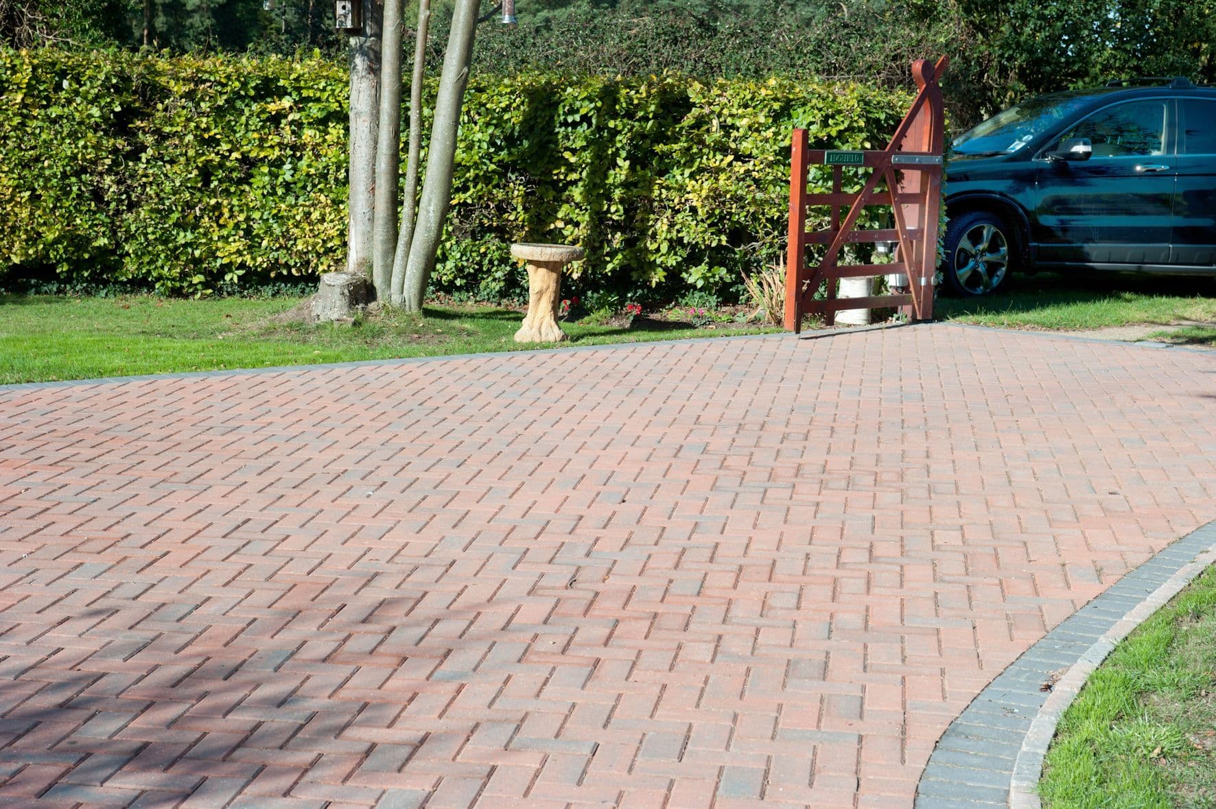Omega Standard Block Paving Brindle 200x100x50mm Pack of 488 9 76m2