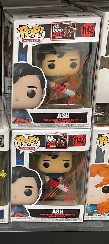 Funko Pop Vinyl Evil Dead 40th Anniversary Ash Figure signed by Bruce ...