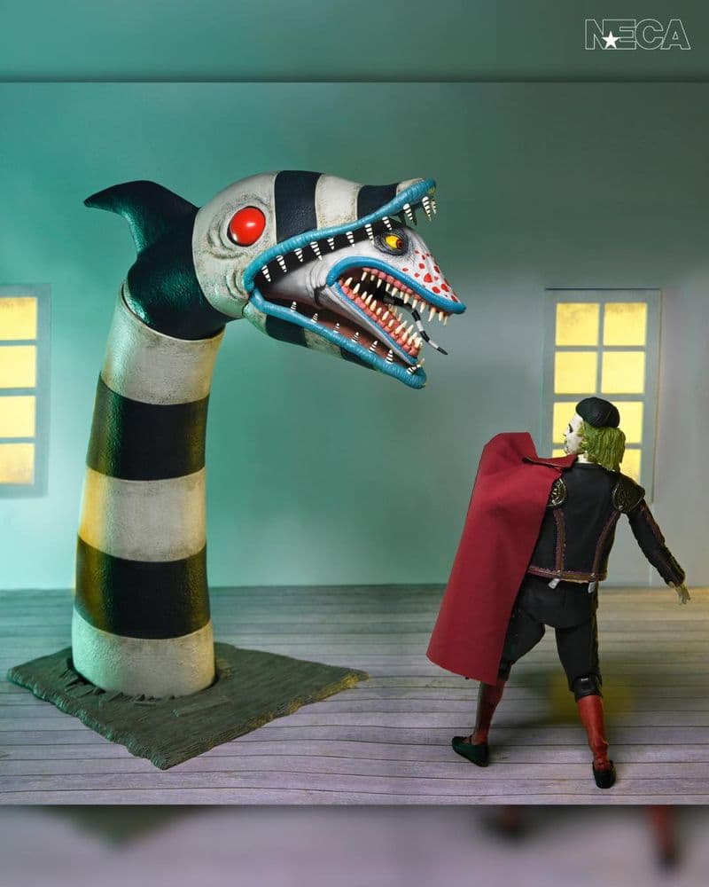 NECA Beetlejuice Beetlejuice Ultimate Matador Beetlejuice & Sandworm ...