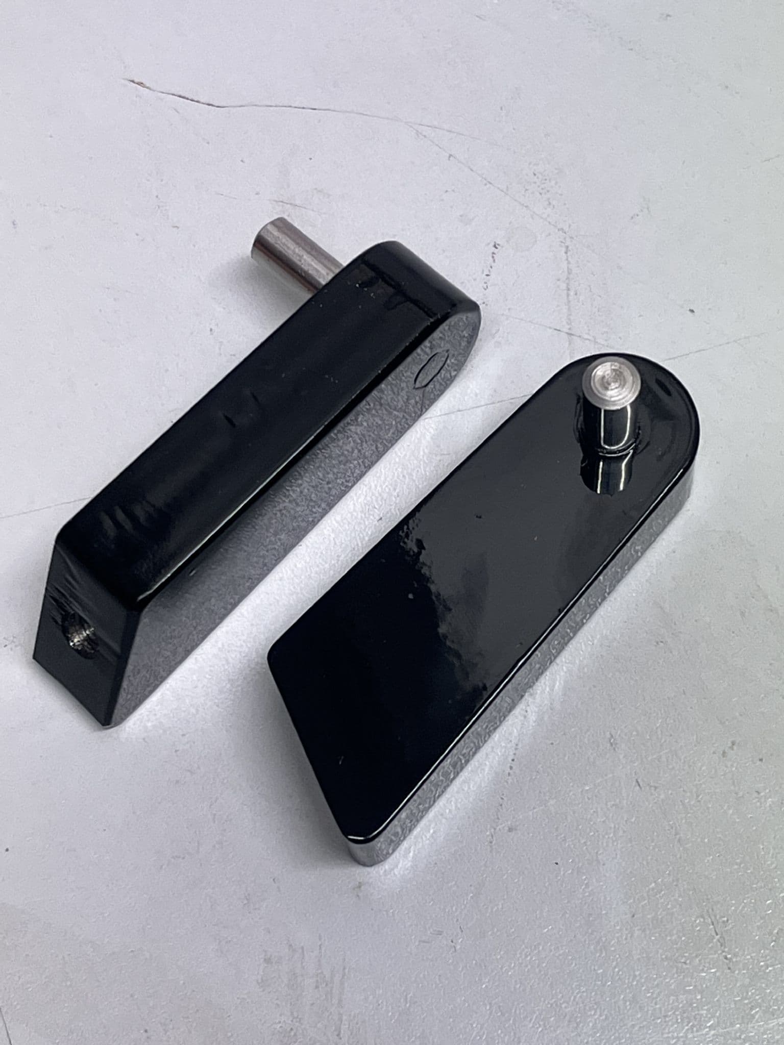 Nobel handle brackets