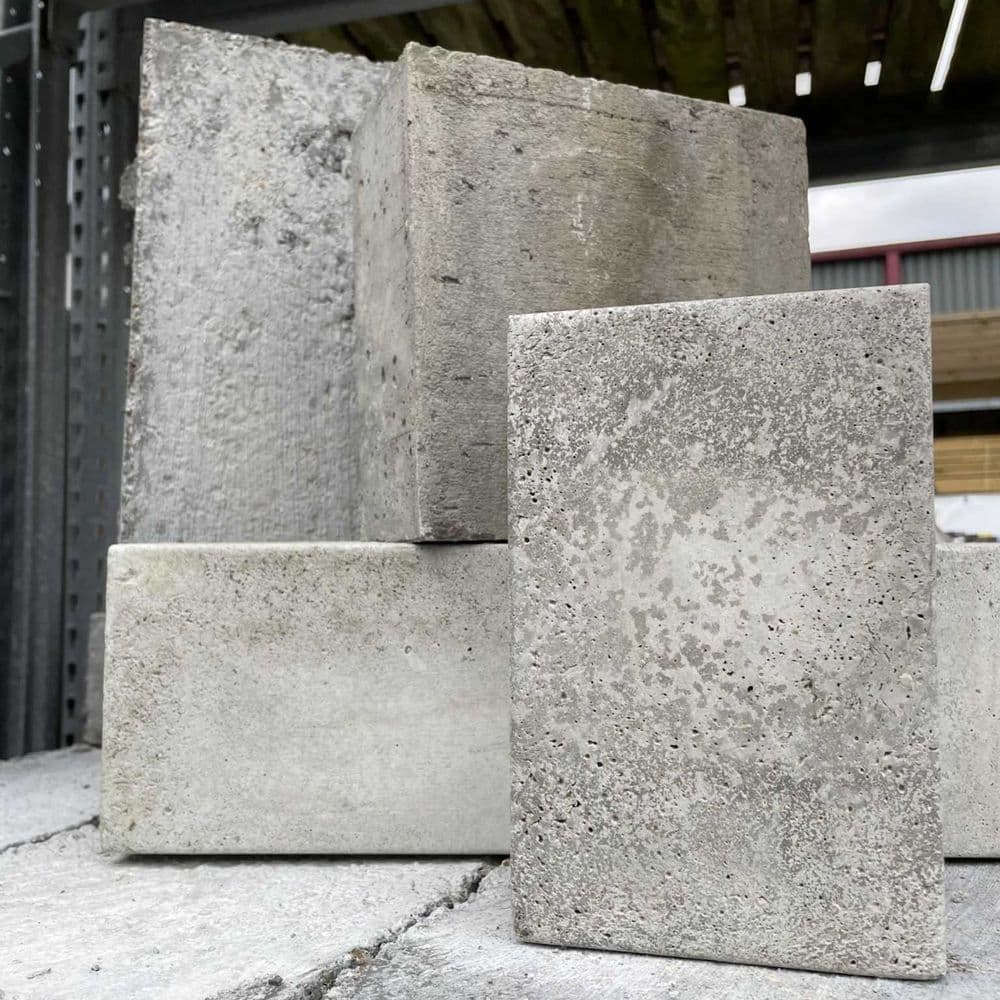 McCANN 215x140x100mm Padstone 9"x5 5"x4" FPAD01