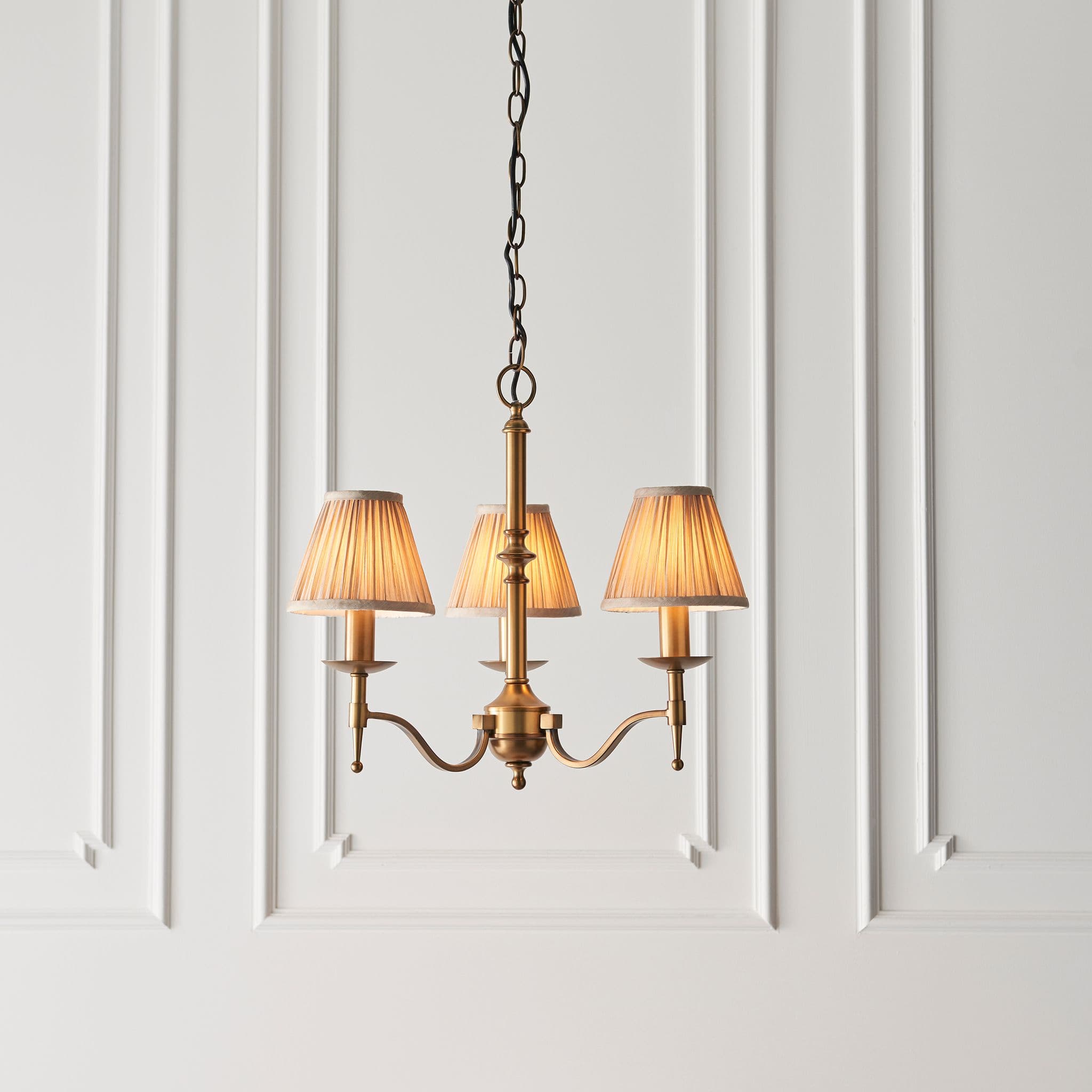 Stanford antique brass elegant 3 light pendant beige
