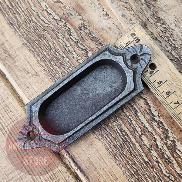 Antique Iron Flush Pull