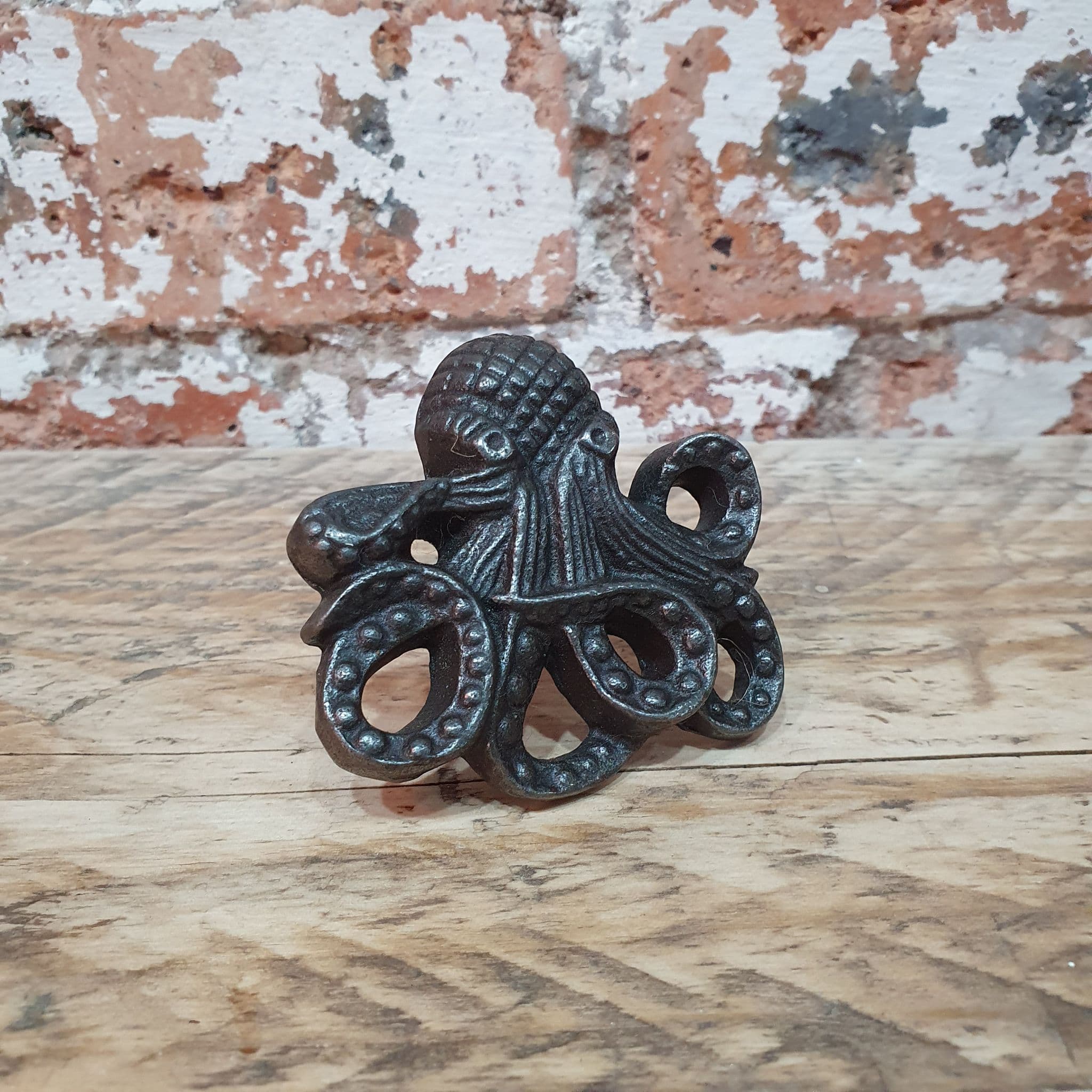 Octopus shape Door Knob 3"